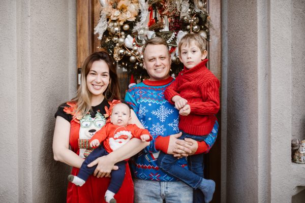 15 Fun Christmas Vacation Ideas For Family That You'll Love